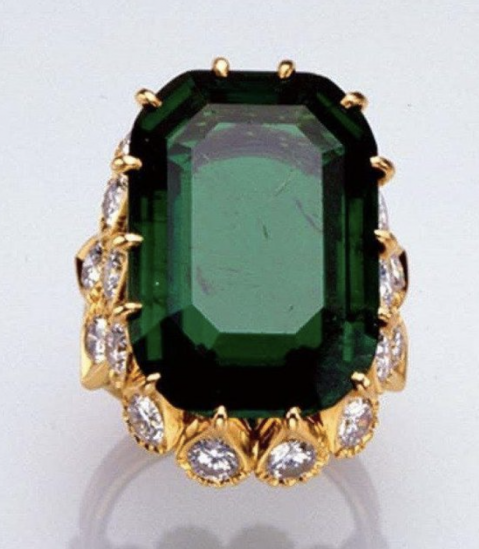 Symbolism of an Emerald Engagement Ring | The Natural Emerald Company